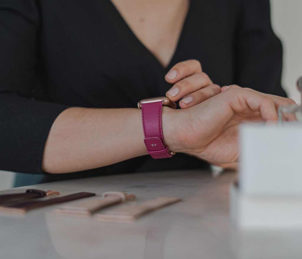 Scarlet's Velvet nappa leather Apple watch band handmade Italy | Meridio