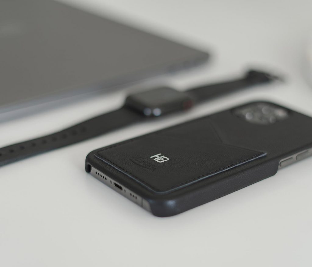 Carbon Core : iPhone Premium Leather case | Meridio Band