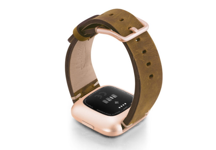 Smoked Walnut Fitbit brown vintage leather band handmade in Italy | Meridio